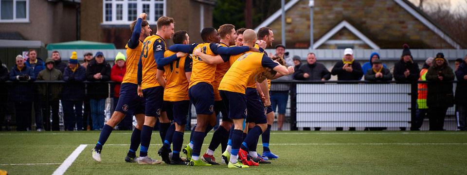 Slough defeat leaders and close gap to four points | The Official ...